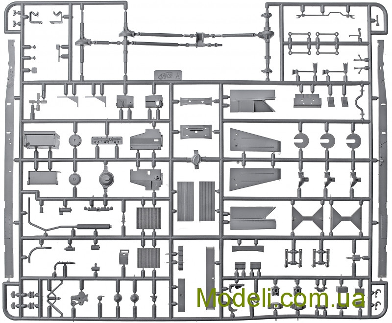 Сборная модель грузового автомобиля "Studebaker US6" с советским ...