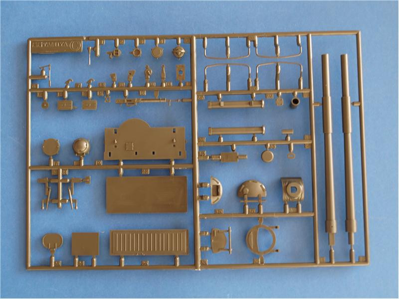 Сборная модель танка T-62A TAMIYA 35108 Хоббі Маркет Modeli.com.ua