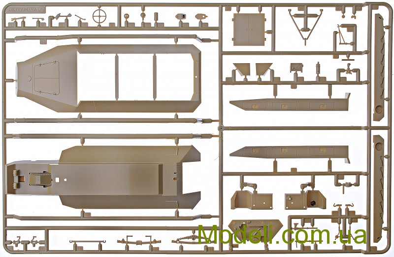 Сборная модель 1:35 Sd.Kfz. 251/9 "Kanonenwagen" TAMIYA 35147 Хоббі ...