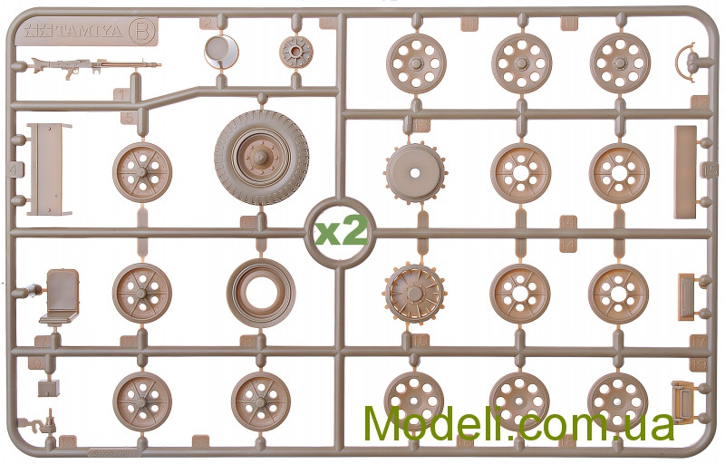 Сборная модель 1:35 БТР Sdkfz. D Stuka zu fuss TAMIYA 35151 Хоббі ...