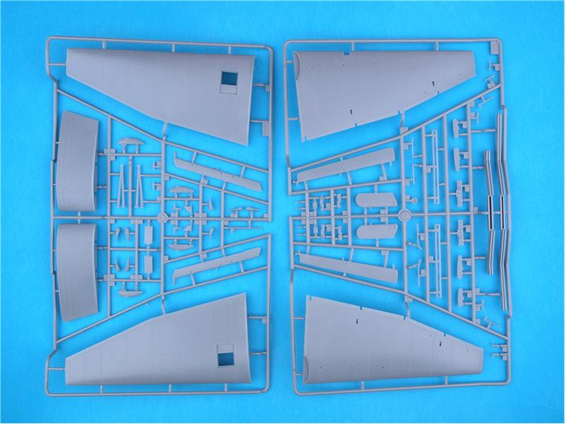 Збірна модель бомбардувальнbка Junkers Ju-87R Stuka TRUMPETER TR03216 ...