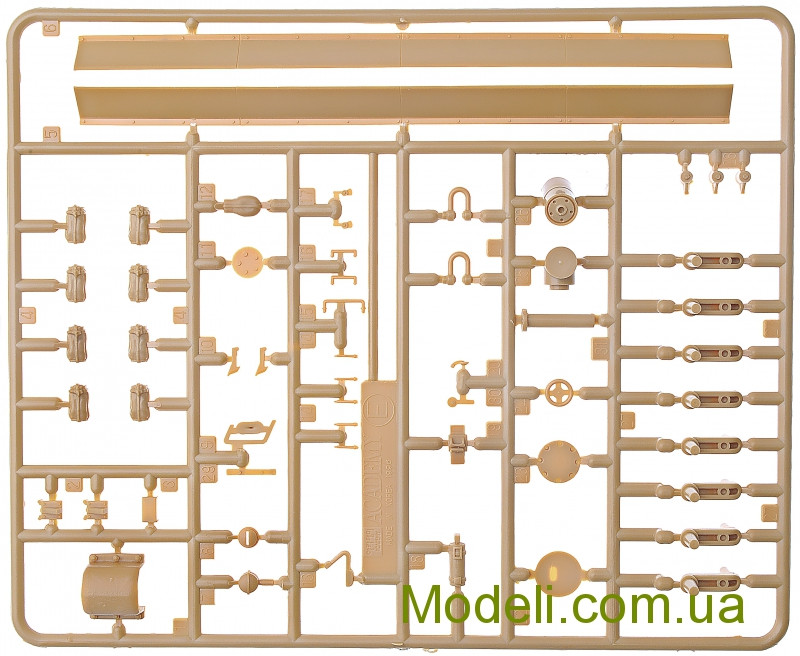 Збірна модель 1:35 Tiger I, середина виробництва, 1944 р. Academy 13287 ...
