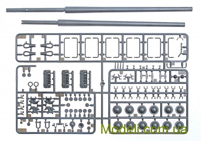 Пластикова модель для склеювання танка T34/85 Hobby Boss 82602 Хоббі ...